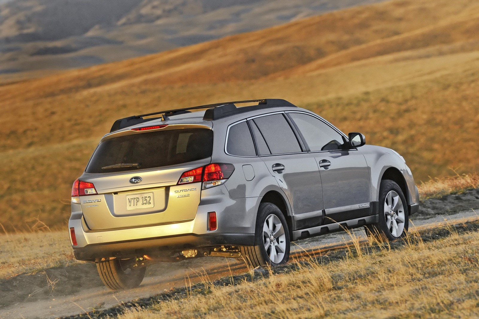 Subaru Outback Facelift 2012 - Subaru - Autopareri
